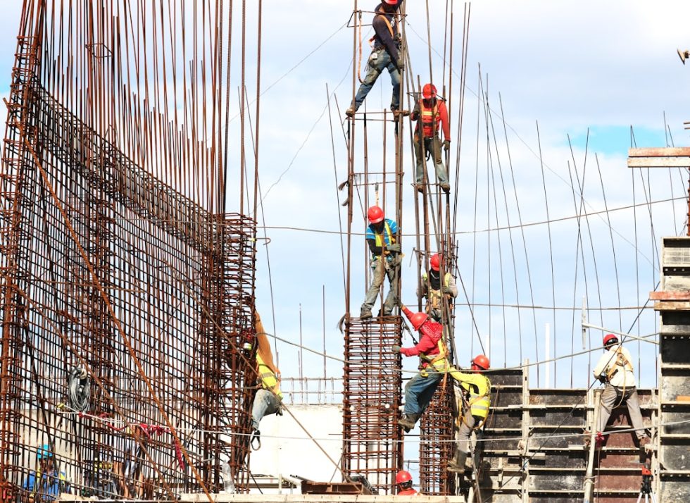 Data Center Construction Companies: Top 5 Elite Builders